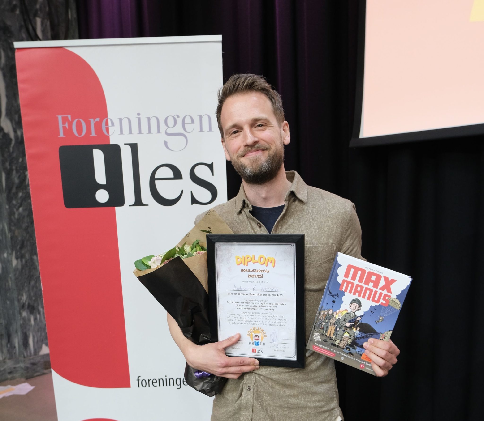 Vinneren av Bokslukerprisen 2025 er Max Manus | Bokslukerprisen